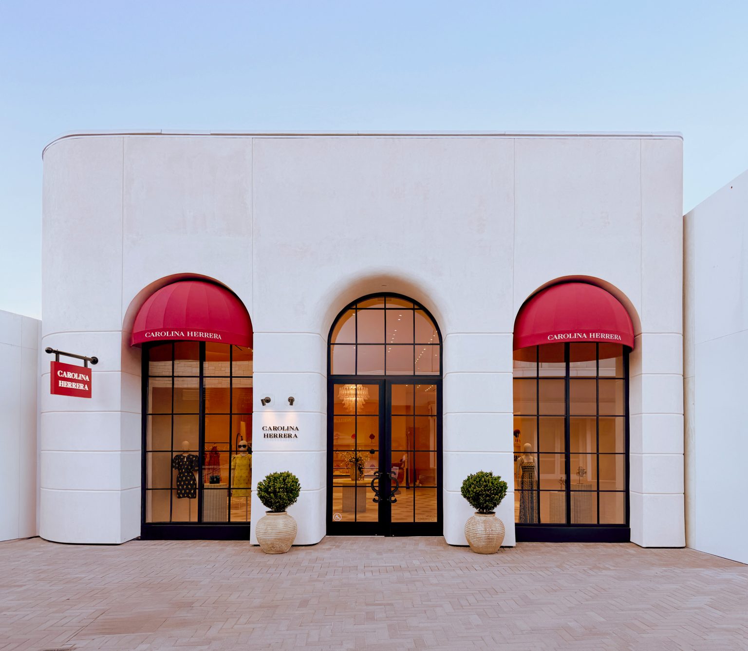 JRM Construction West Completes Carolina Herrera Boutique at Westfield ...
